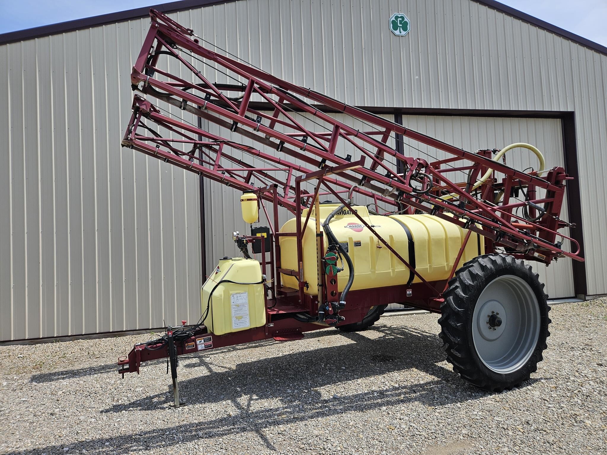 Hardi Navigator 1000 Pull-Type Sprayer - $Call | Machinery Pete