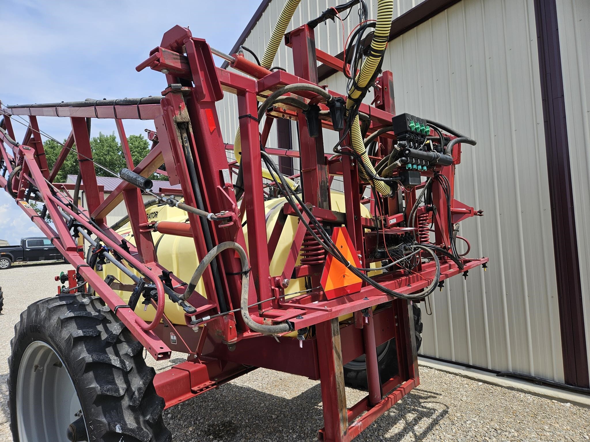 Hardi Navigator 1000 Pull-Type Sprayer - $2,950 | Machinery Pete