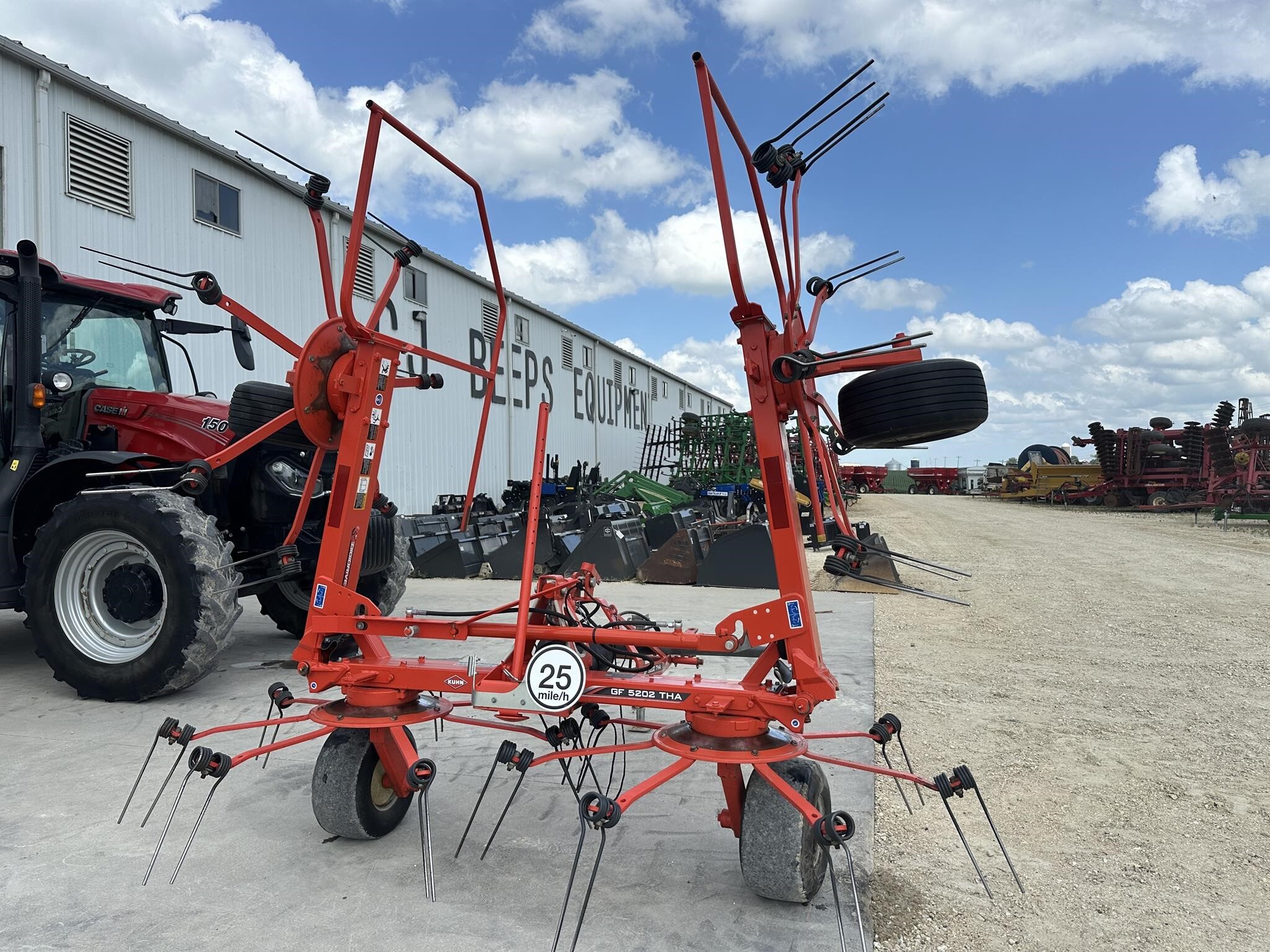Kuhn GF5202THA Tedder - $Call | Machinery Pete