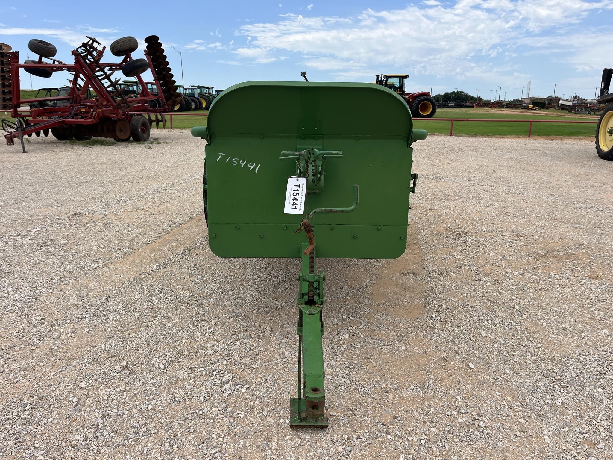 John Deere R Tractor - $2,350 | Machinery Pete