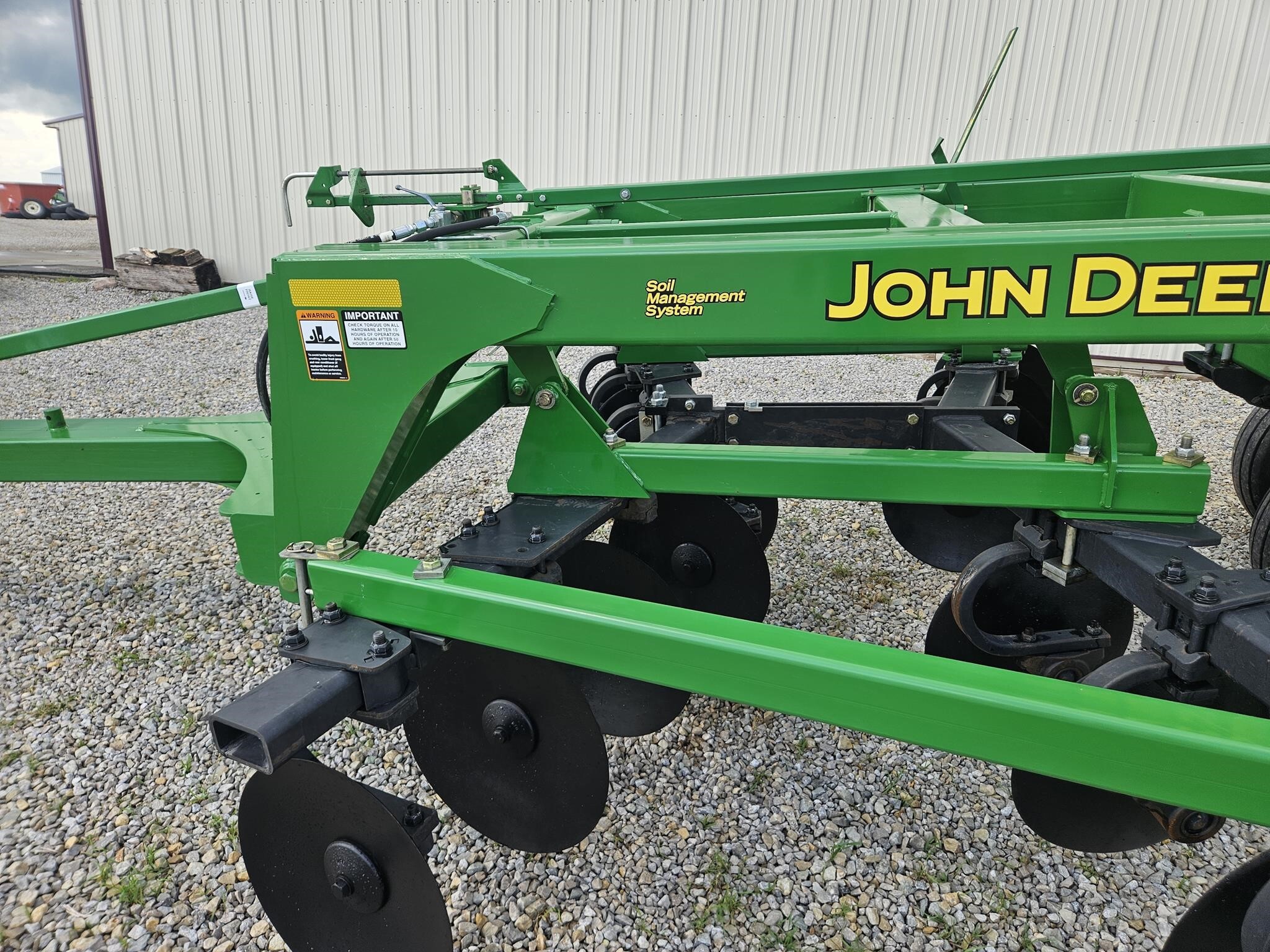 2013 John Deere 2700 In-Line Ripper - $23,900 | Machinery Pete