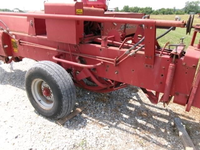International 435 Small Square Baler - $4,950 | Machinery Pete