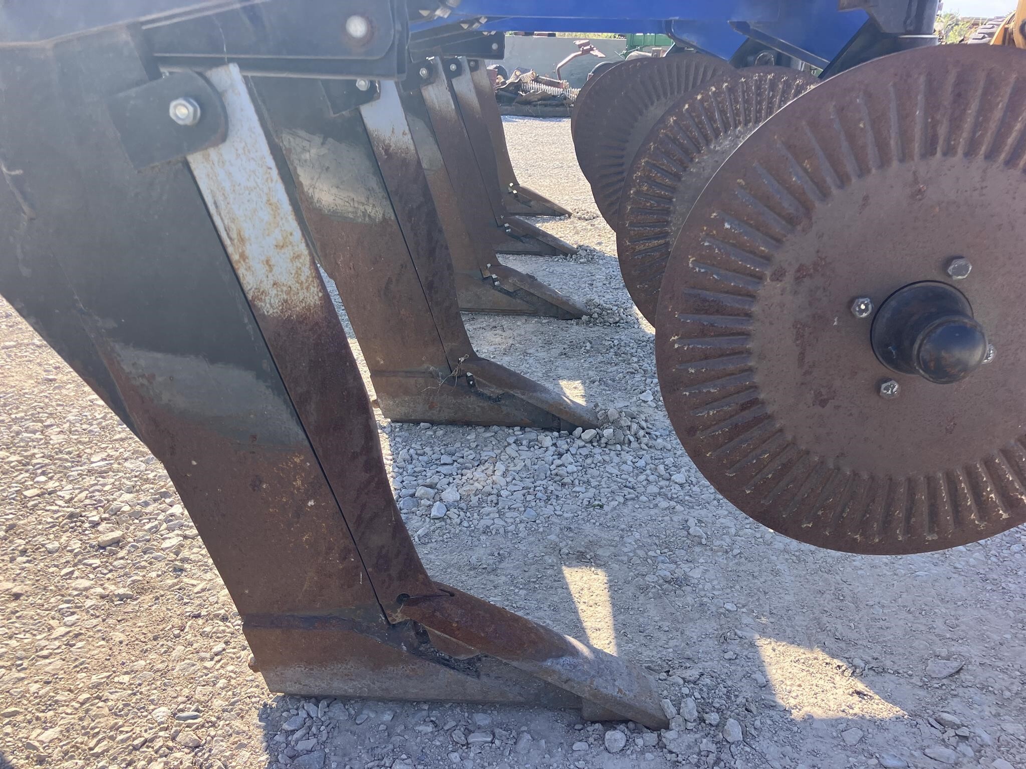 Blu-Jet Sub Tiller II In-Line Ripper - $6,900 | Machinery Pete