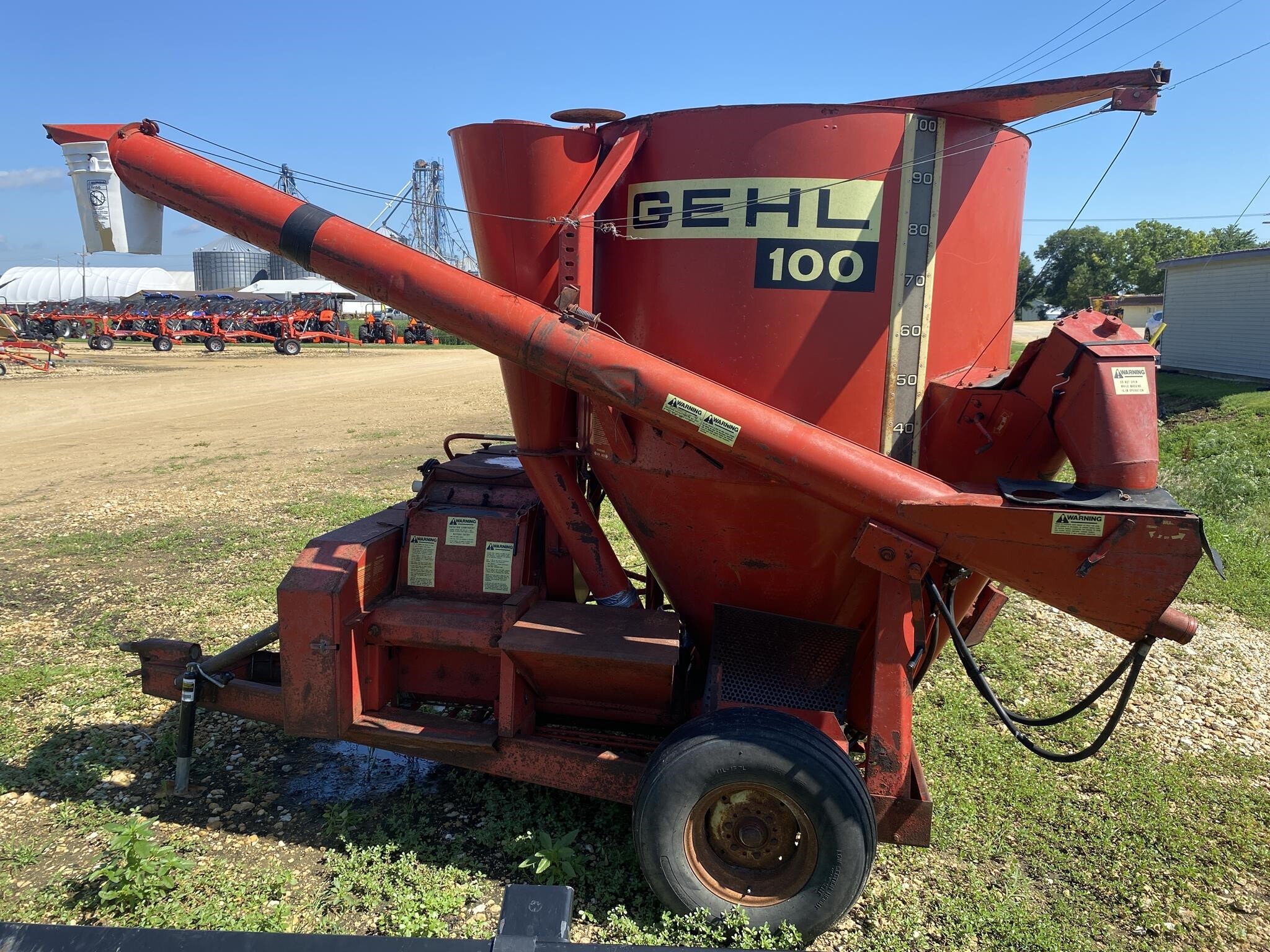 Gehl 100 Grinders and Mixer - $2,950 | Machinery Pete