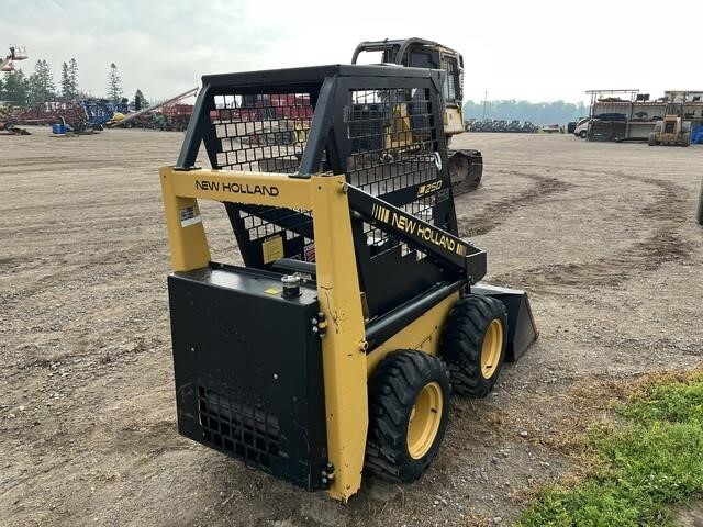 1993 New Holland L250 Skid Steer - $6,200 | Machinery Pete