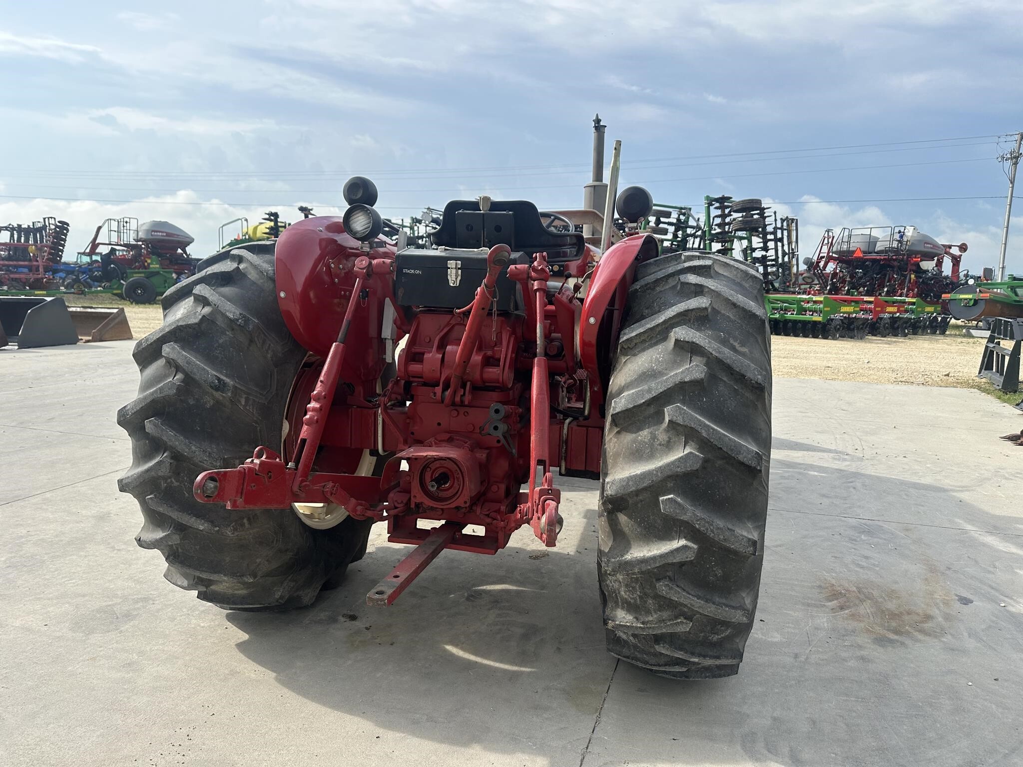 International 606 Tractor - $9,500 | Machinery Pete