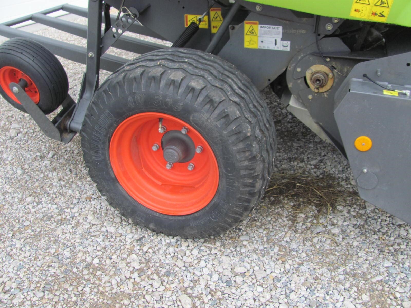 Claas VARIANT 460RC Round Baler - $28,000 | Machinery Pete