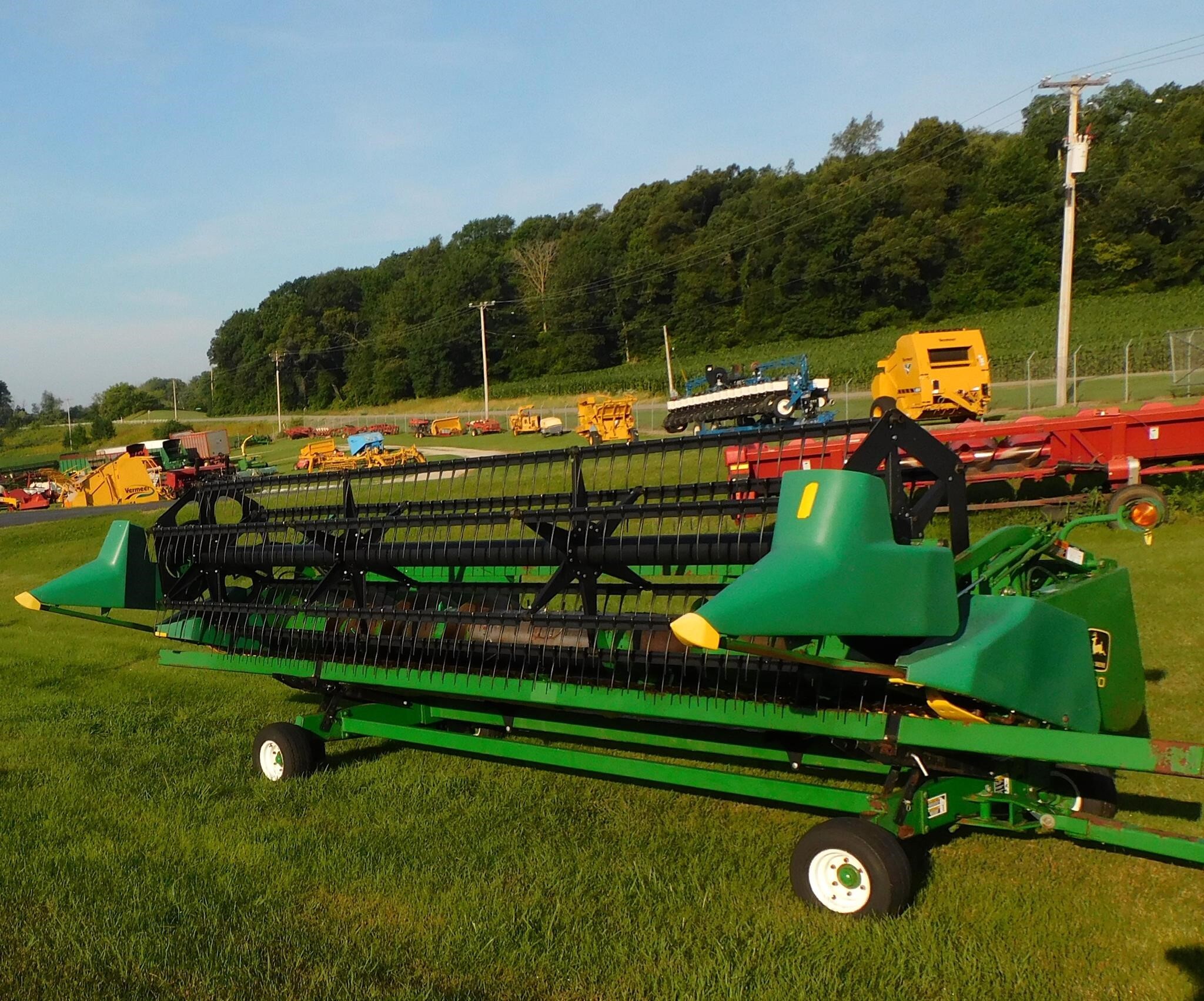 John Deere 920F Platform - $8,950 | Machinery Pete