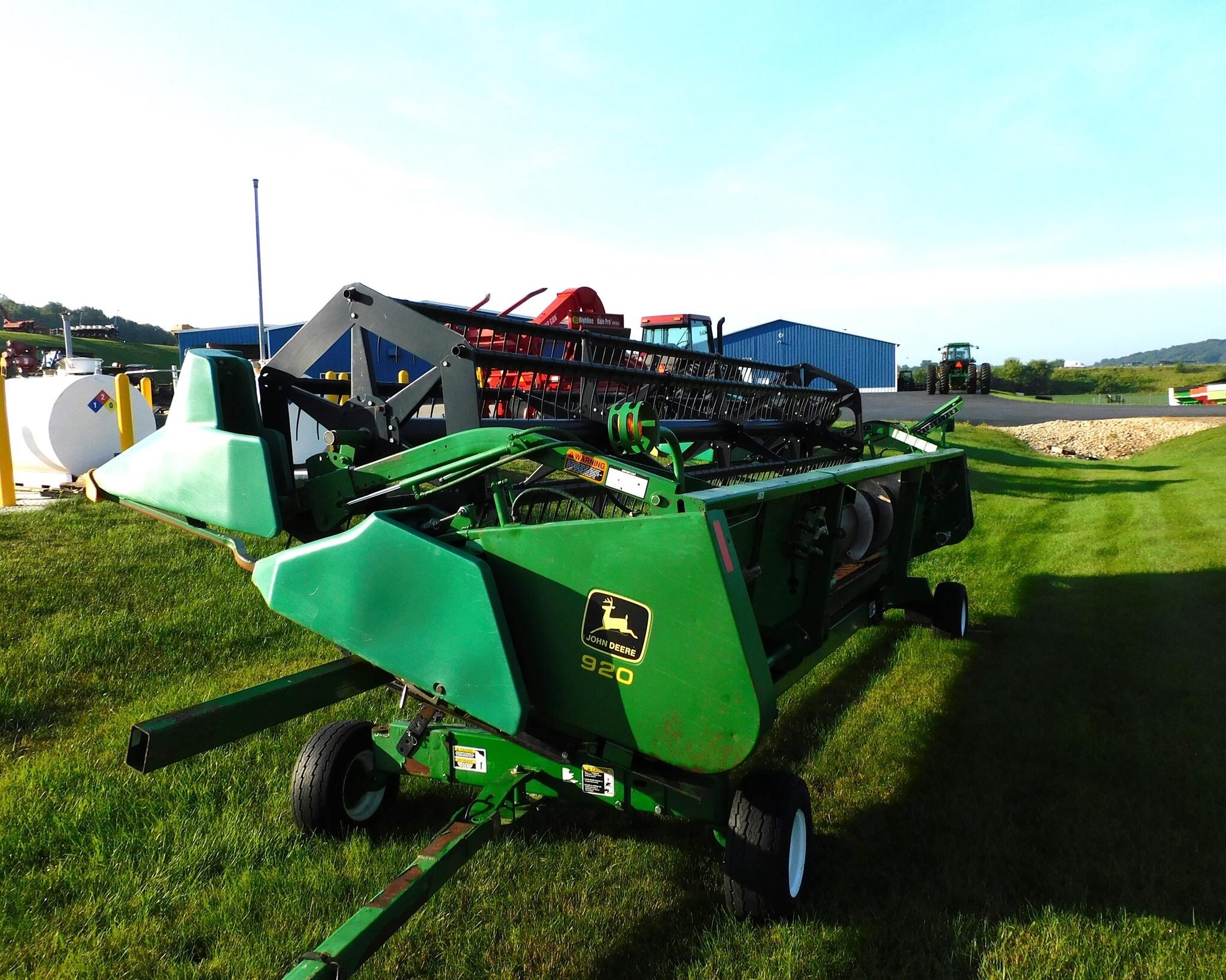 John Deere 920F Platform - $8,950 | Machinery Pete