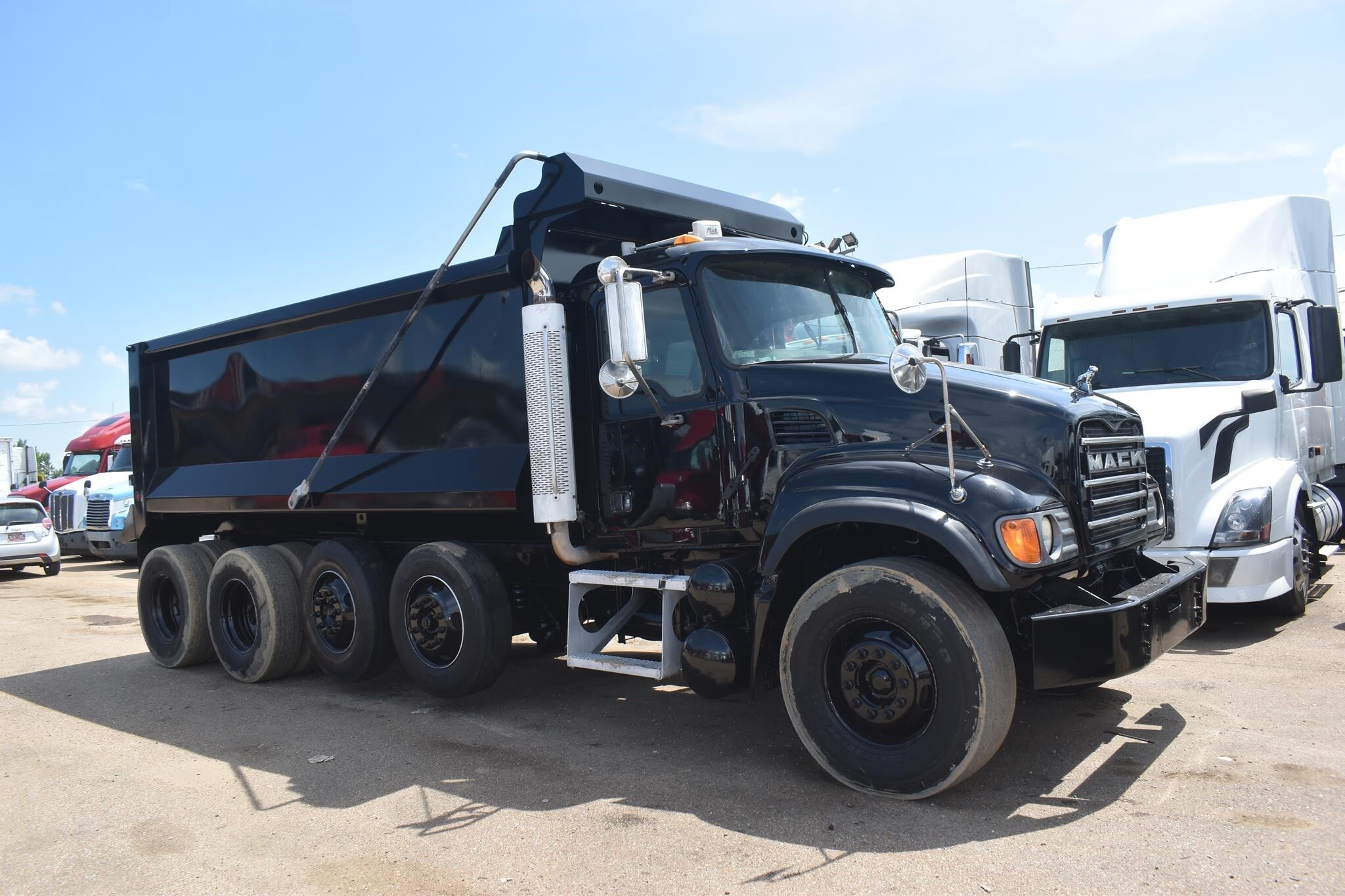 2007 Mack Granite CV713 Dump Trucks/Trailer - $60,000 | Machinery Pete