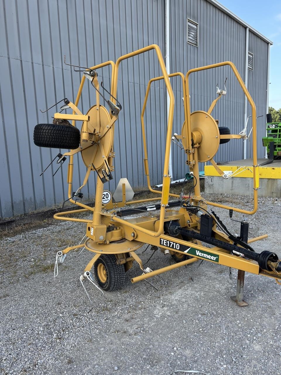 2020 Vermeer TE1710 Tedder - $7,500 | Machinery Pete