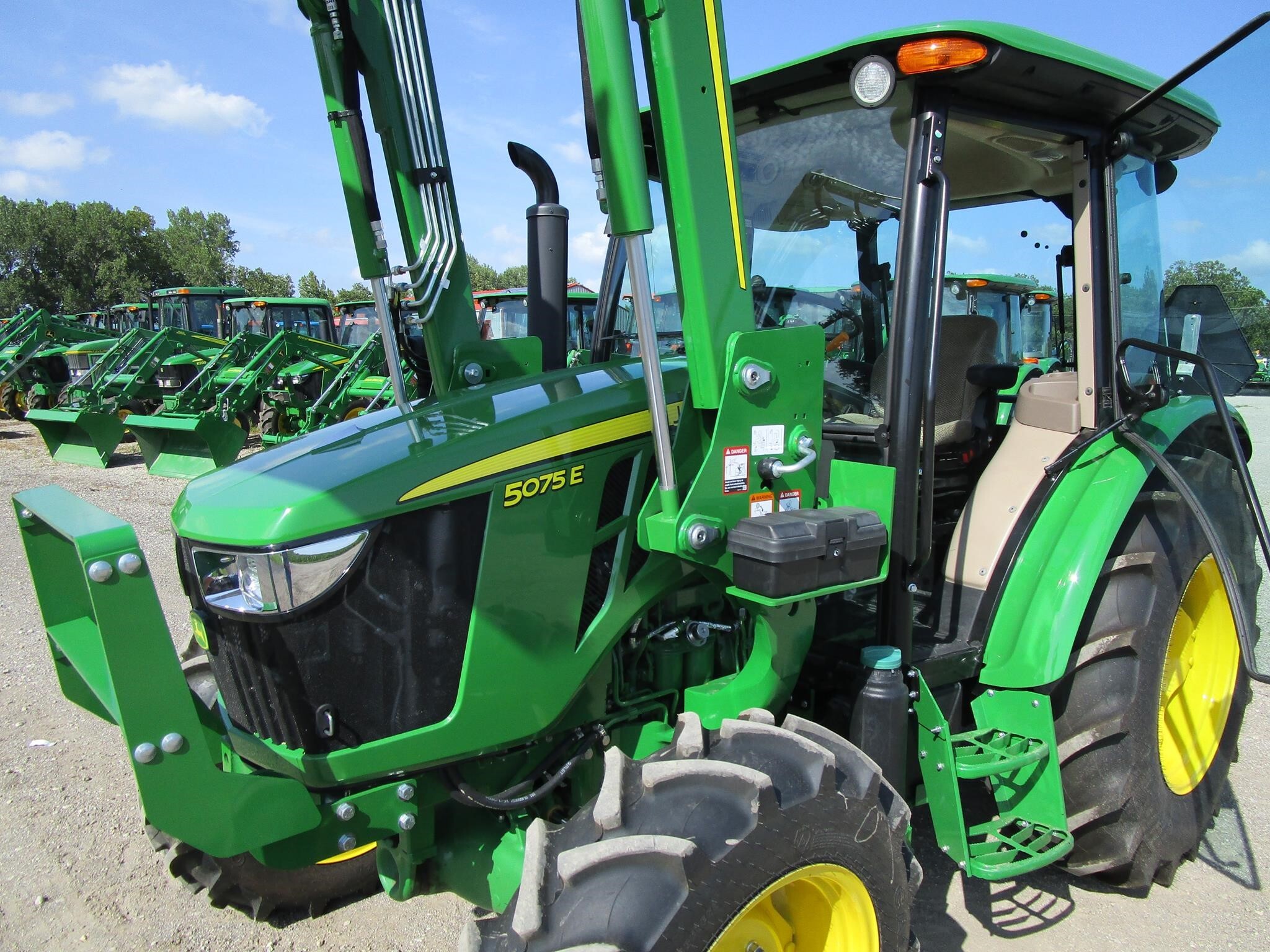 2024 John Deere 5075E Tractor - $56,500 | Machinery Pete