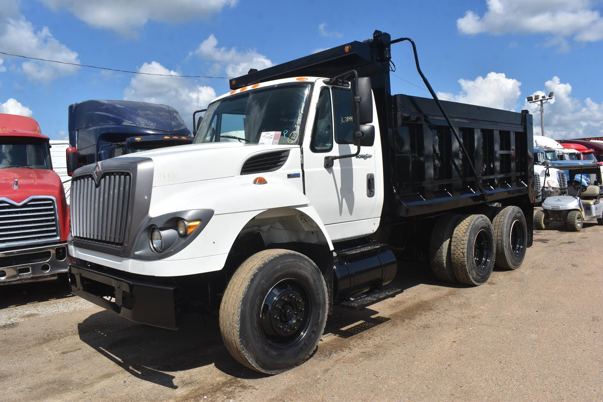 2013 International WORKSTAR 7600 Semi Trucks/Trailer - $40,000 ...