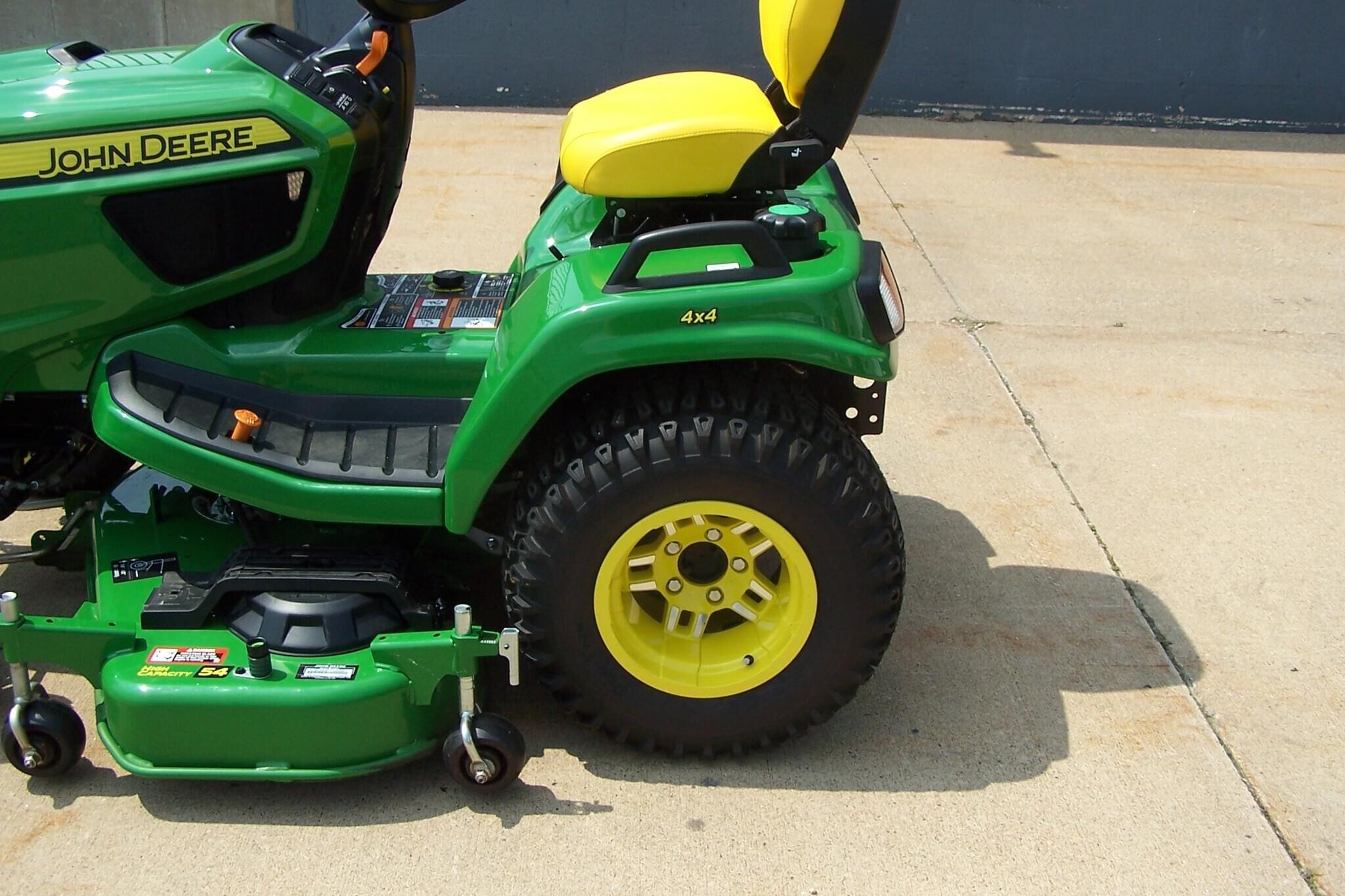 2024 John Deere X758 Lawn Mower - $14,800 | Machinery Pete
