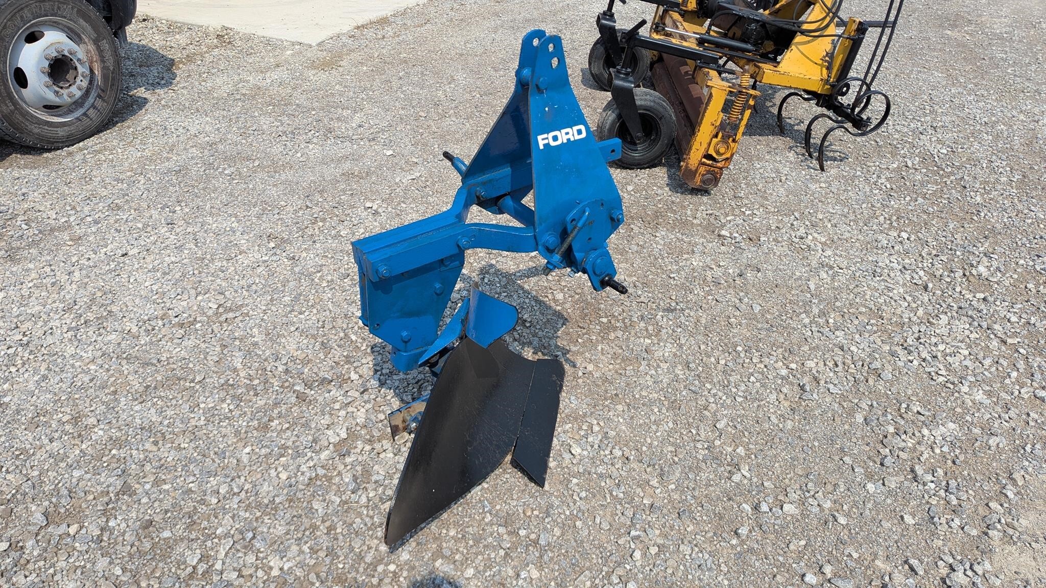 Ford Plow Plow - $750 | Machinery Pete