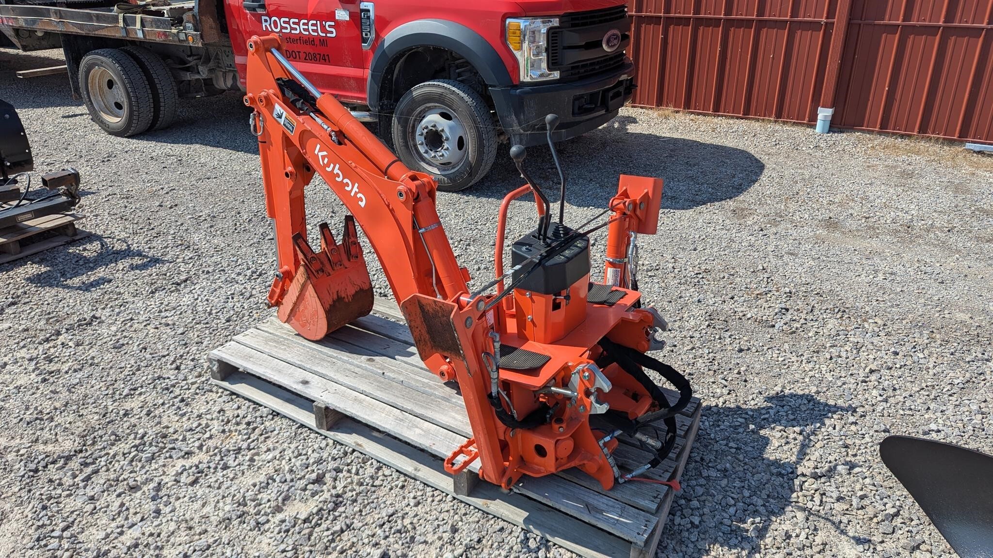 Kubota BT603 Backhoe and Excavator Attachment - $4,900 | Machinery Pete