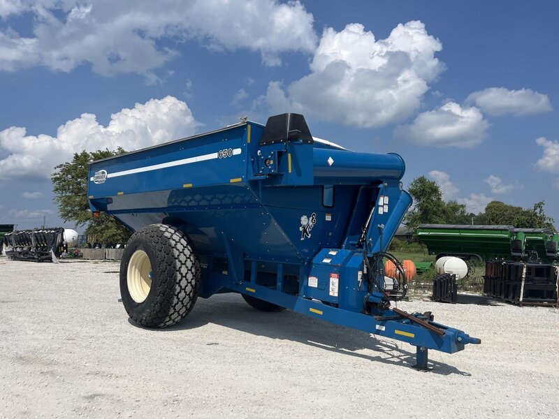 Used Kinze Grain Carts for Sale - 208 Listings | Machinery Pete