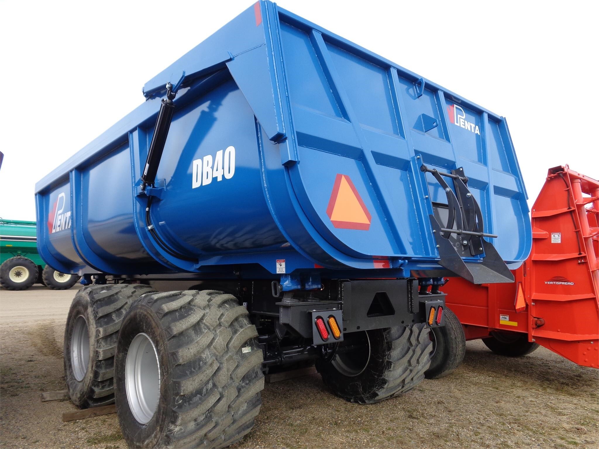 Penta DB40 Forage Wagon - $Call | Machinery Pete