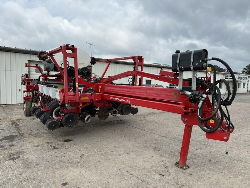 Used White Planters for Sale - 172 Listings | Machinery Pete