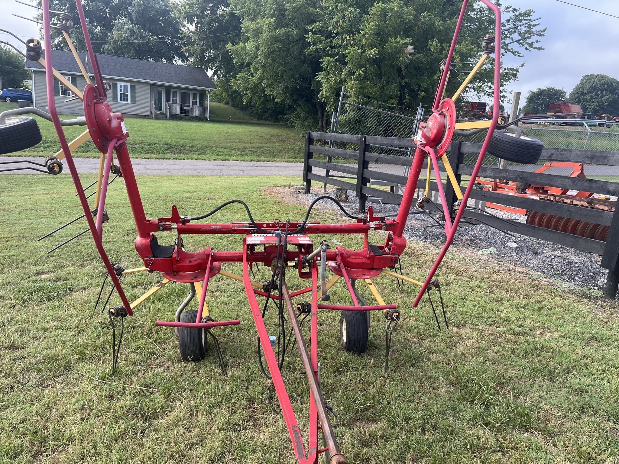 Hay Master 4B Tedder - $3,900 | Machinery Pete