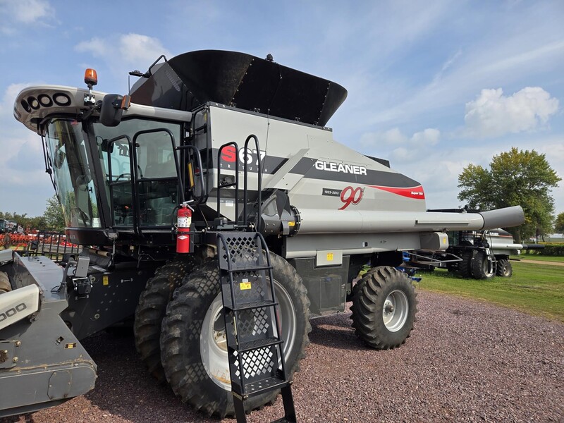 Used Gleaner Combines for Sale - 140 Listings | Machinery Pete