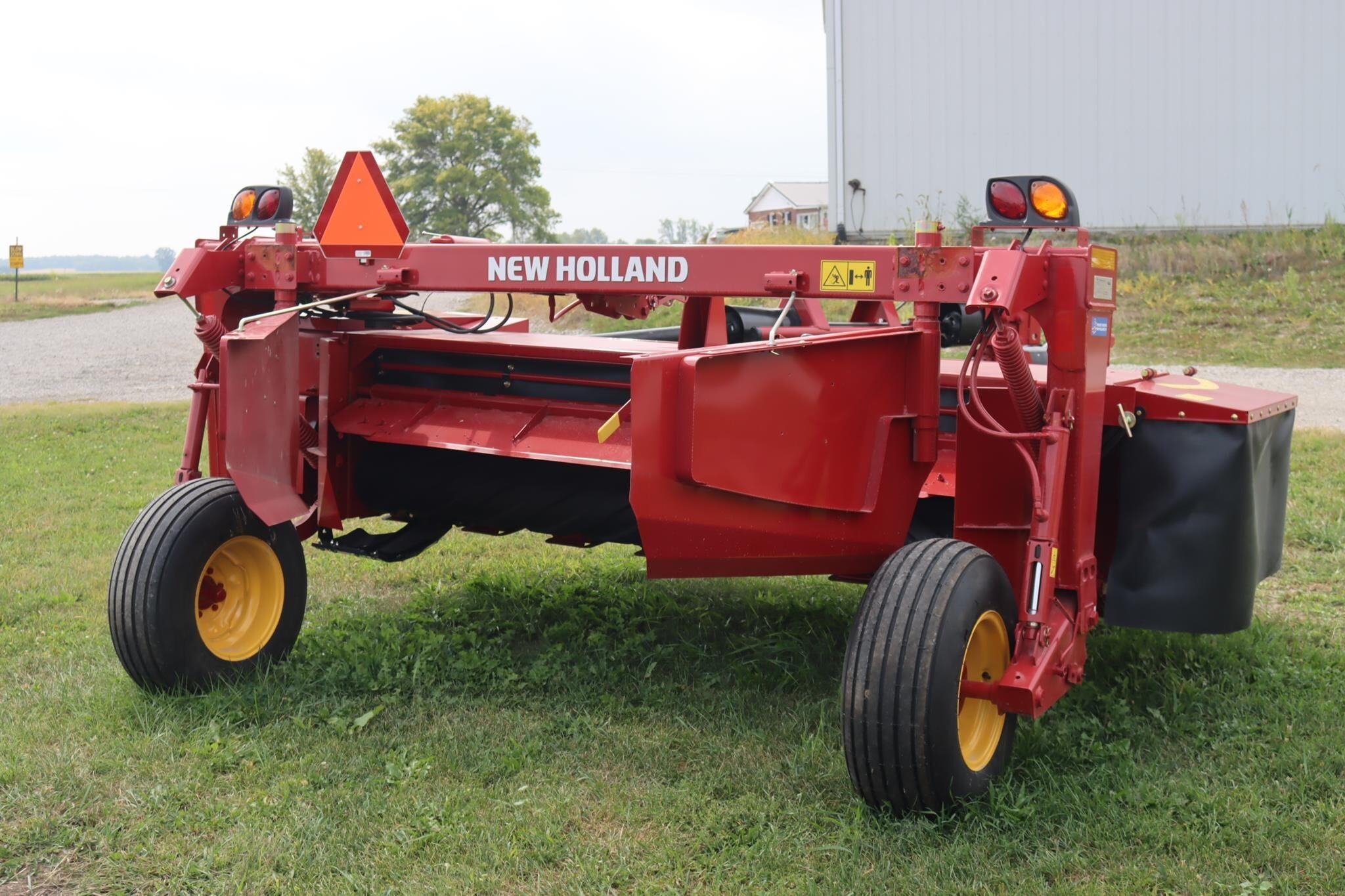 New Holland Discbine 210 Mower Conditioner - $49,224 | Machinery Pete