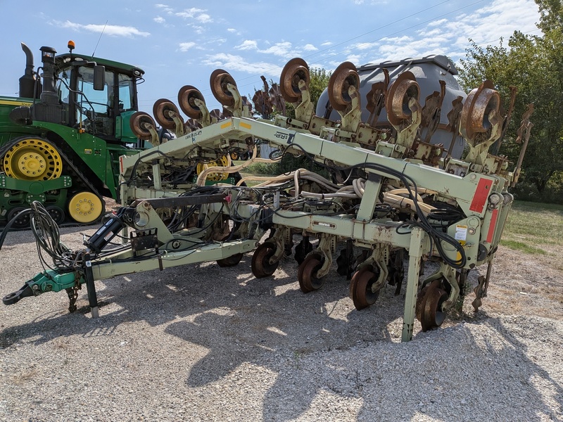 Used Strip-Till for Sale - 142 Listings | Machinery Pete