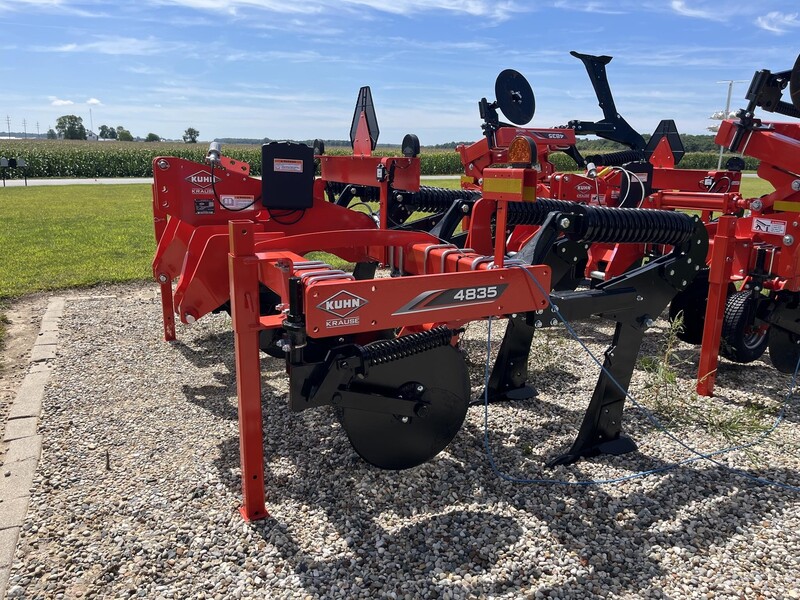 Used V Rippers for Sale - 60 Listings | Machinery Pete