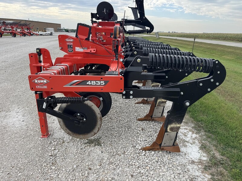 Used V Rippers for Sale - 70 Listings | Machinery Pete