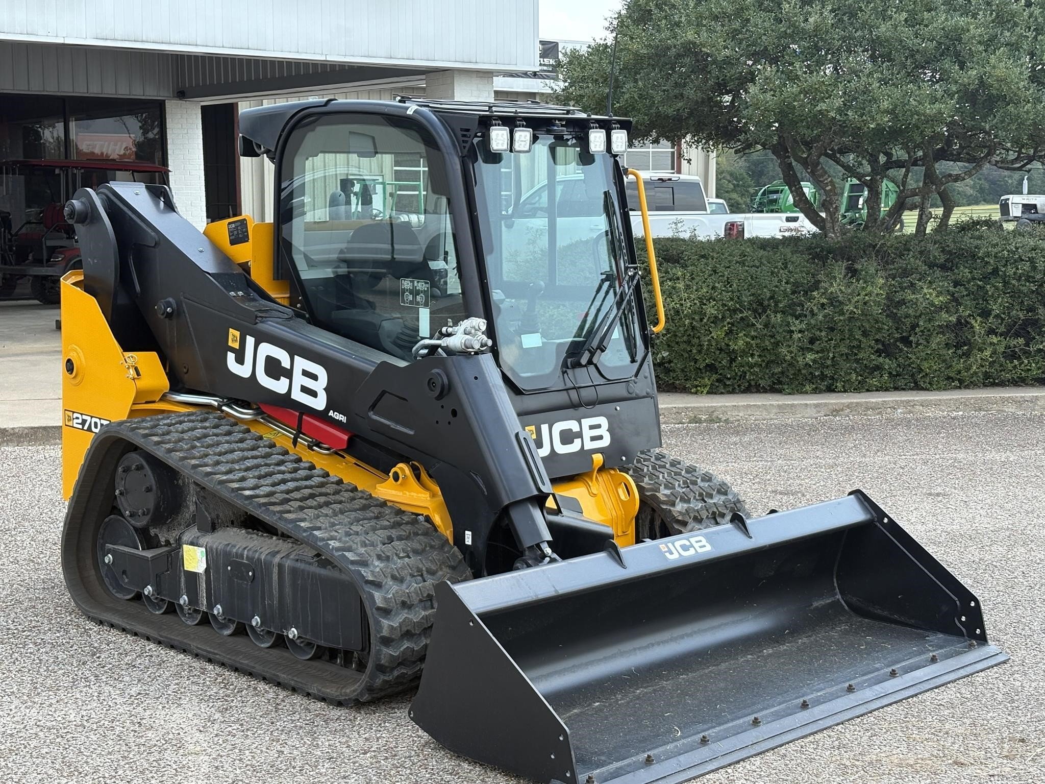 2025 JCB 270T Loader and Skid Steer Attachment - $Call | Machinery Pete