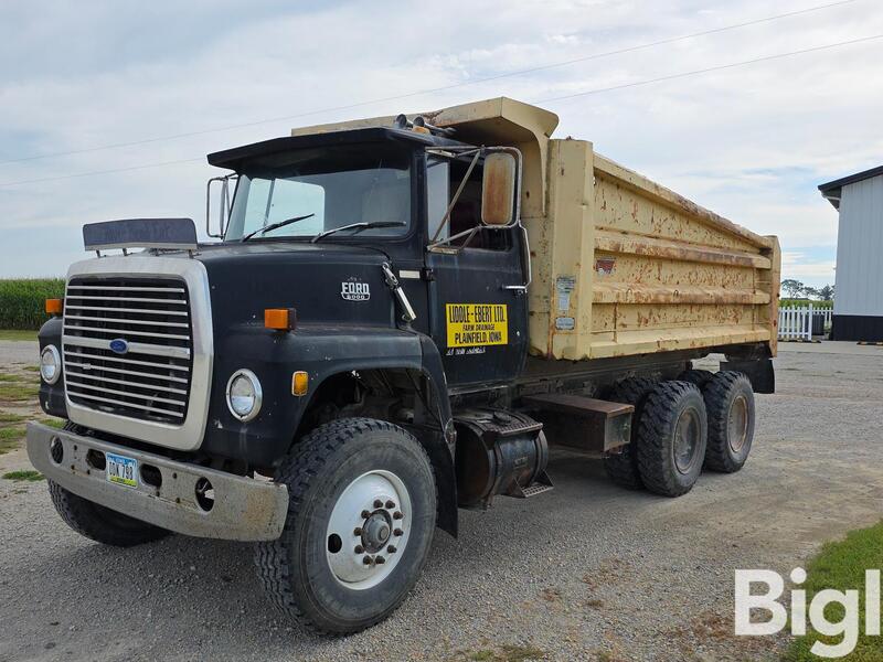 Used Ford Semi Trucks/Trailers for Sale - 54 Listings | Machinery Pete