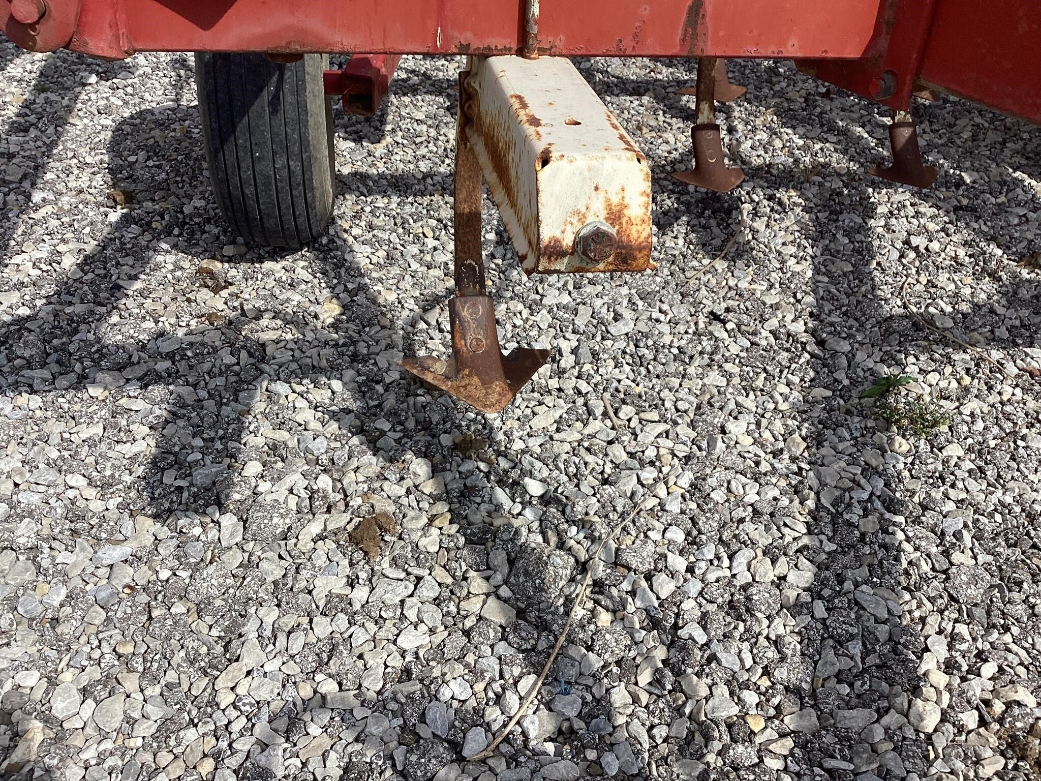 International 645 Field Cultivator - $3,500 | Machinery Pete