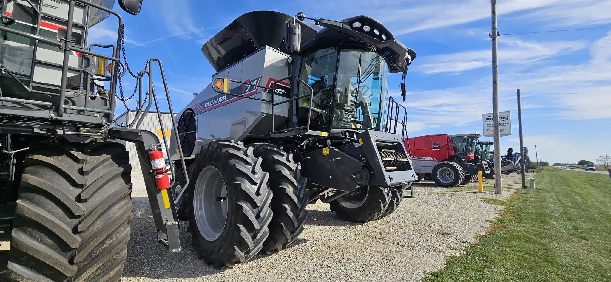 2025 Gleaner T71 Combine - $Call | Machinery Pete