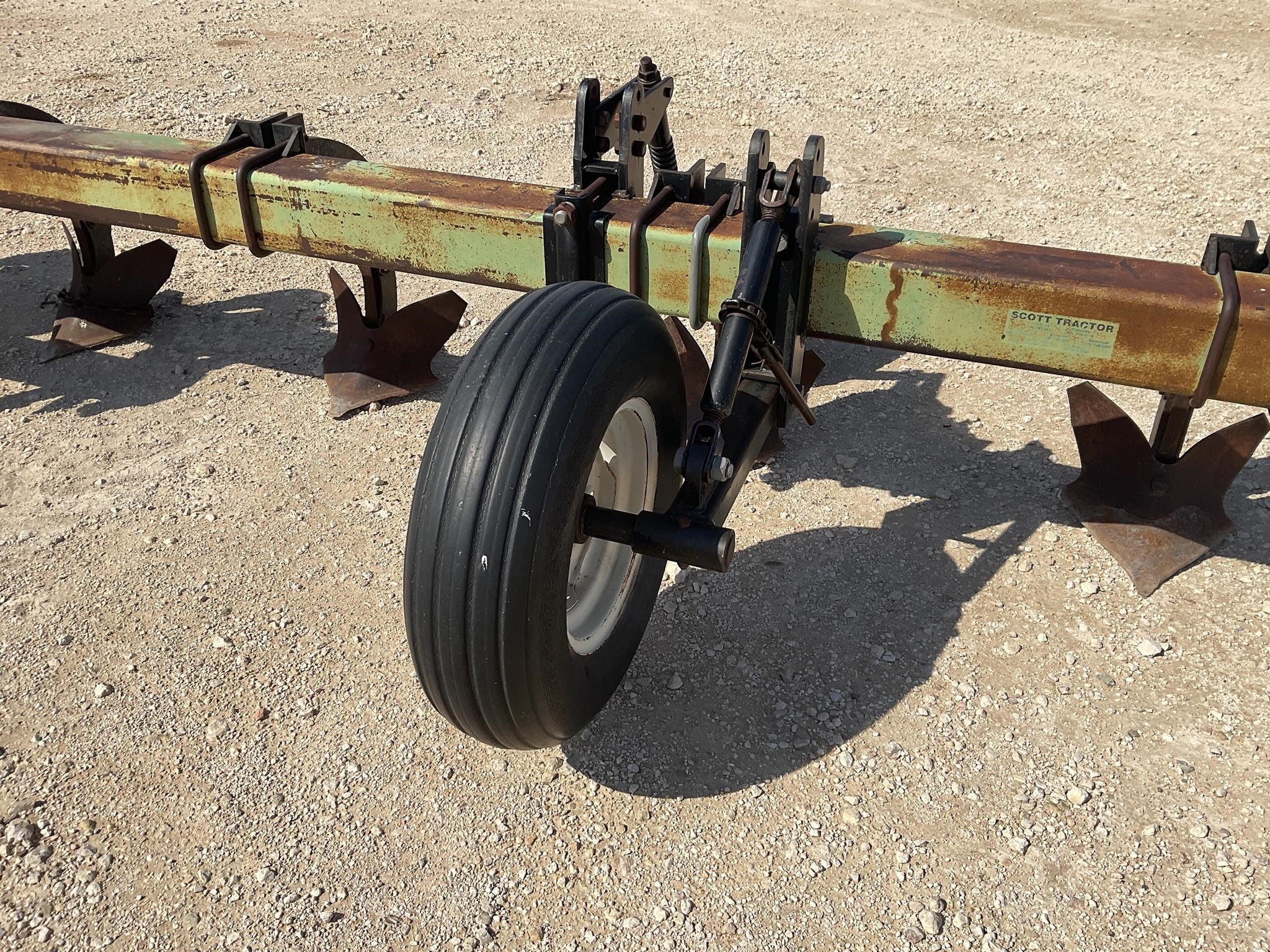 Bigham Brothers 904-418 In-Line Ripper - $Call | Machinery Pete