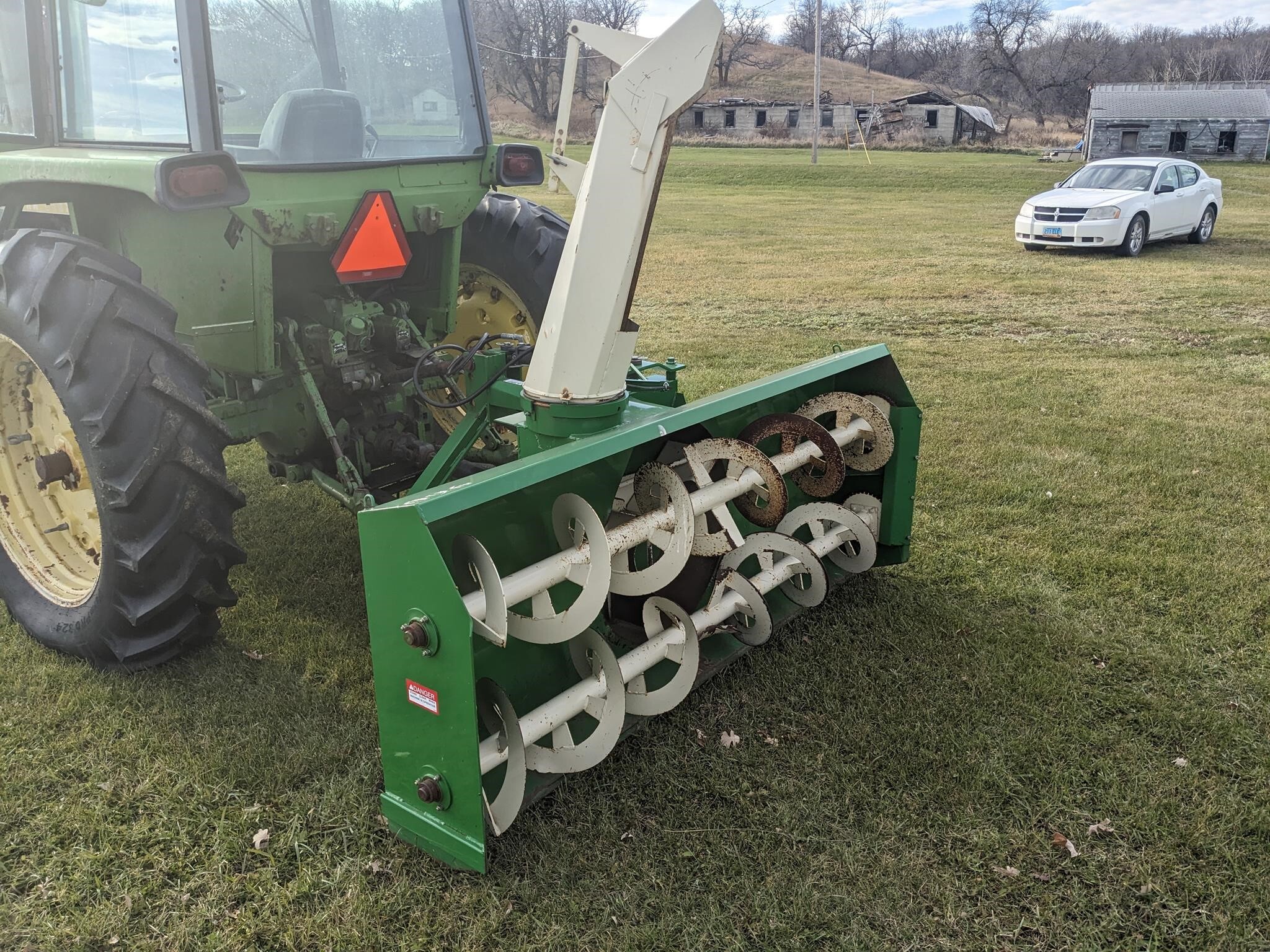 Buhler Farm King Y9600 Snow Blower - $3,250 | Machinery Pete