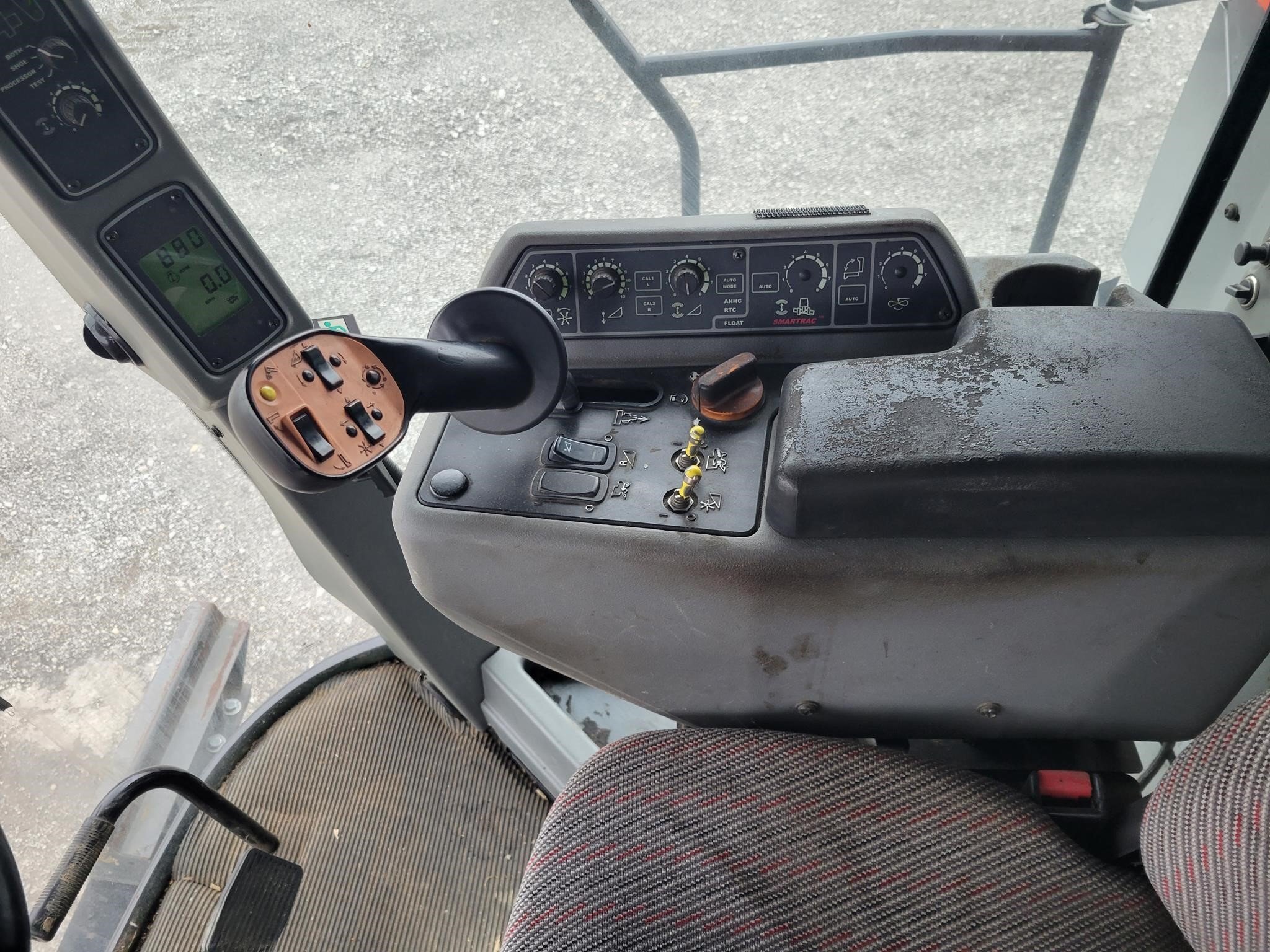 2005 Gleaner R55 Combine - $42,500 | Machinery Pete