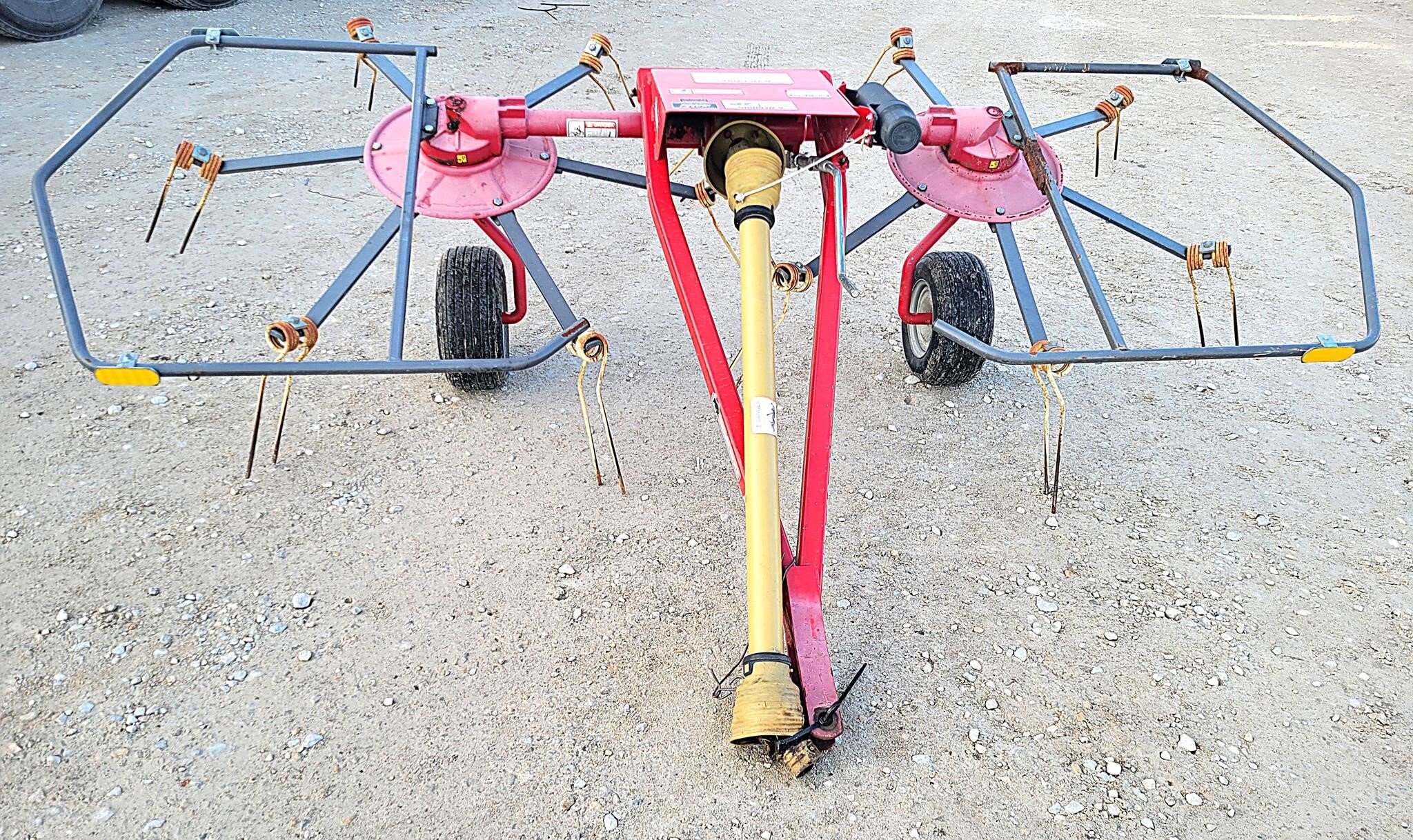 Bush Hog HT210 Tedder - $3,000 | Machinery Pete