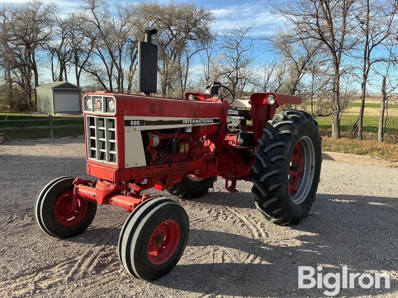 Used International Harvester 686 Tractors for Sale - 4 Listings ...