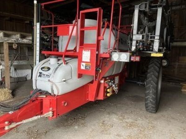 Used Pull-Type Sprayers for Sale - 701 Listings | Machinery Pete