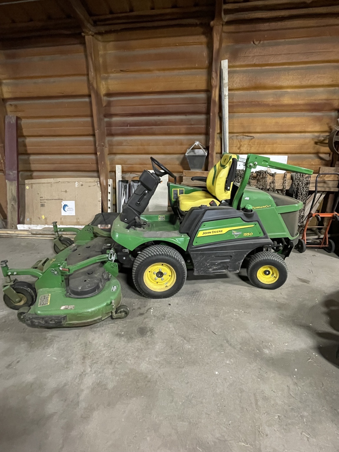 2024 John Deere 1550 Lawn Mower - $22,750 | Machinery Pete
