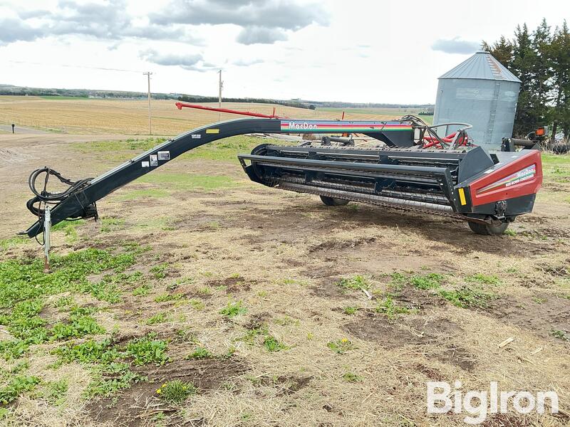 Used MacDon Windrowers and Swathers for Sale - 33 Listings | Machinery Pete