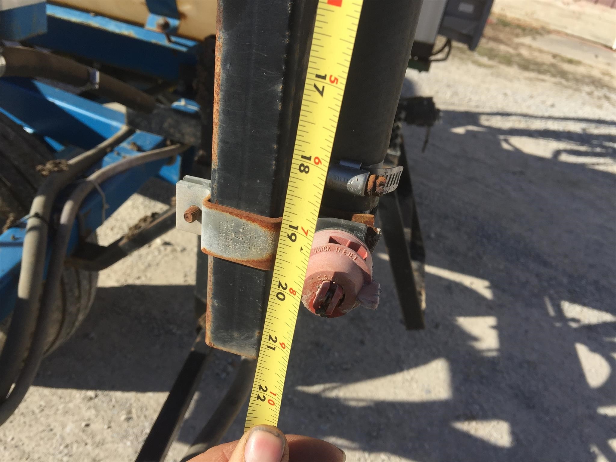 Progressive 500 Pull-Type Sprayer - $3,250 | Machinery Pete