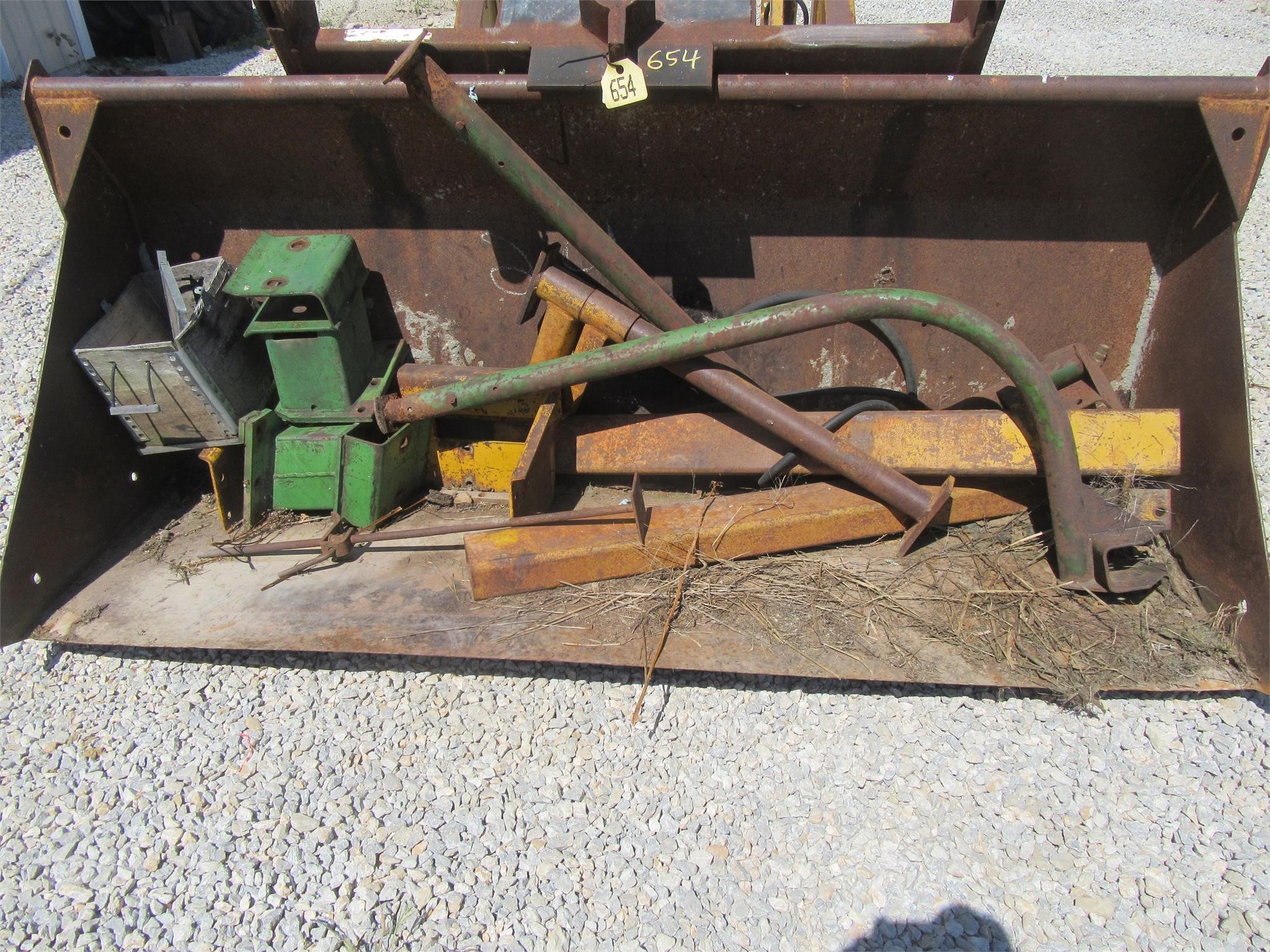 Miller M12 Front End Loader - $1,750 | Machinery Pete