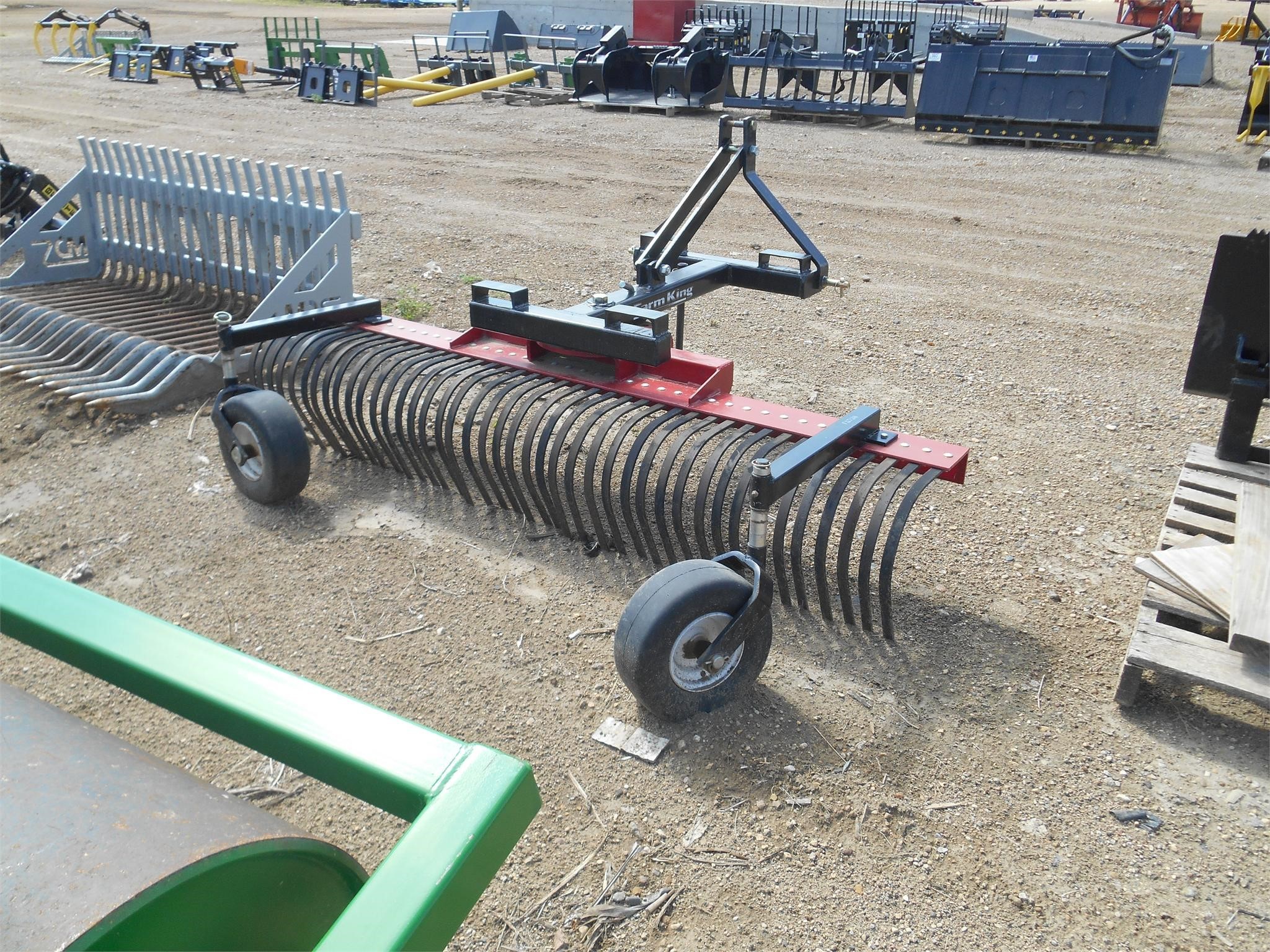 2012 Farm King Y8442RR Rock Picker - $1,525 | Machinery Pete