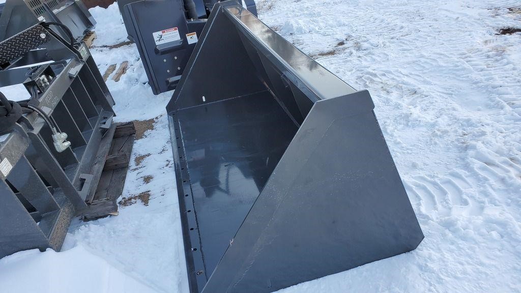 CID Snow Bucket Loader and Skid Steer Attachment - $Call | Machinery Pete